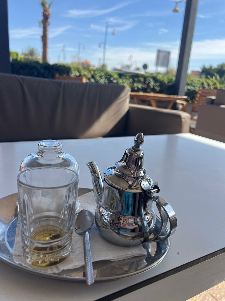 Restoran Karma Café Marrakech, Marakeş, foto