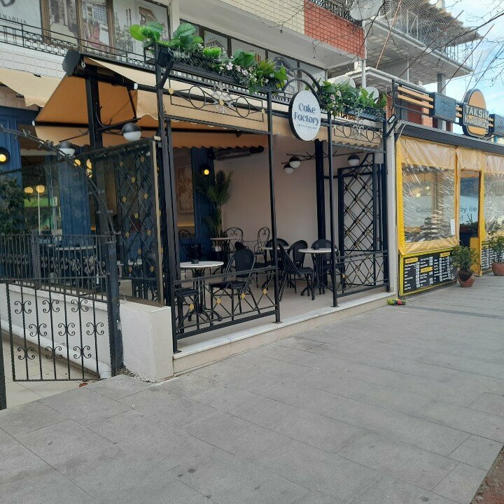 Restoran Cake Factory, İstanbul, foto