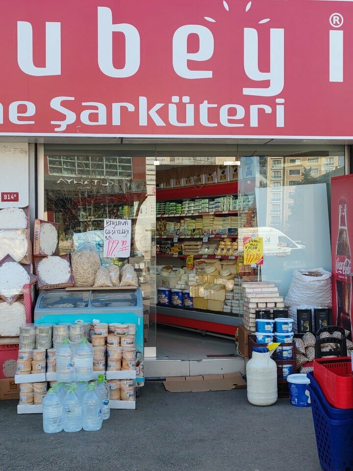 Kasap, şarküteri Bolubeyi Gurme Şarküteri, İstanbul, foto