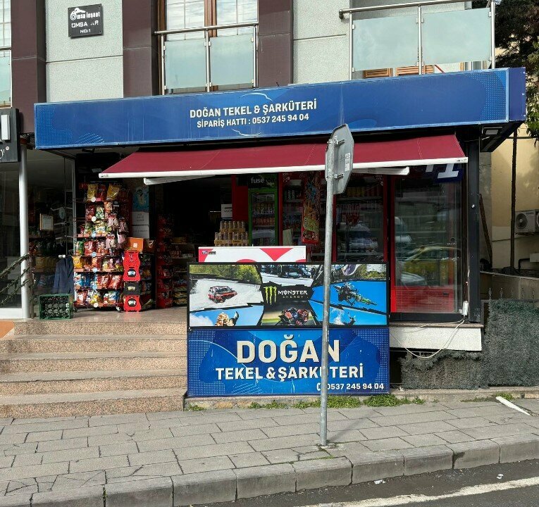 Bira dükkanı Doğan Tekel ve Şarküteri, İstanbul, foto