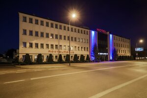 Borowiecki Hotel (Lodz Voivodeship, Łódź, Łódź, ulica Marcina Kasprzaka), otel  Lodz'dan