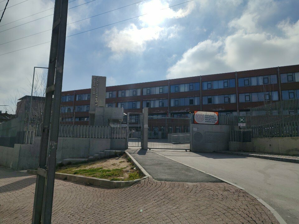 Lise Şehit Binbaşı Bedir Karabıyık Çok Programlı Anadolu Lisesi, İstanbul, foto