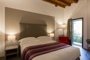 Ai Suma Hotel (Via L. Spallanzani No:6), otel  Milano'dan