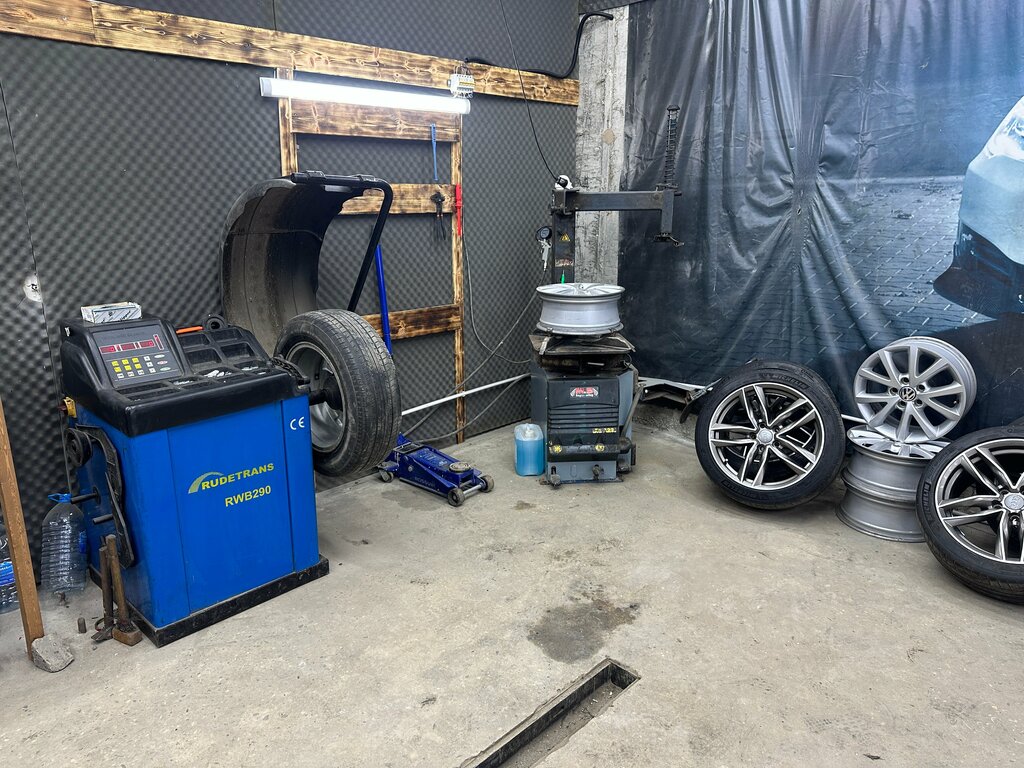 Otomobil servisi Шиномонтаж, Cherepovets, foto