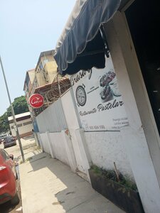 Restaurante e pastelaria (Luanda, Rua Augusto Silvério Ferreira), kahve dükkanları  Loanda'dan