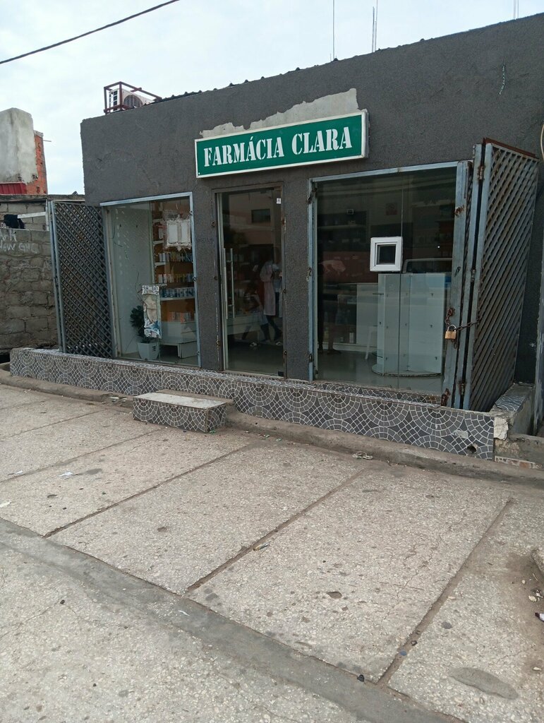 Eczaneler Farmácia Clara, Loanda, foto