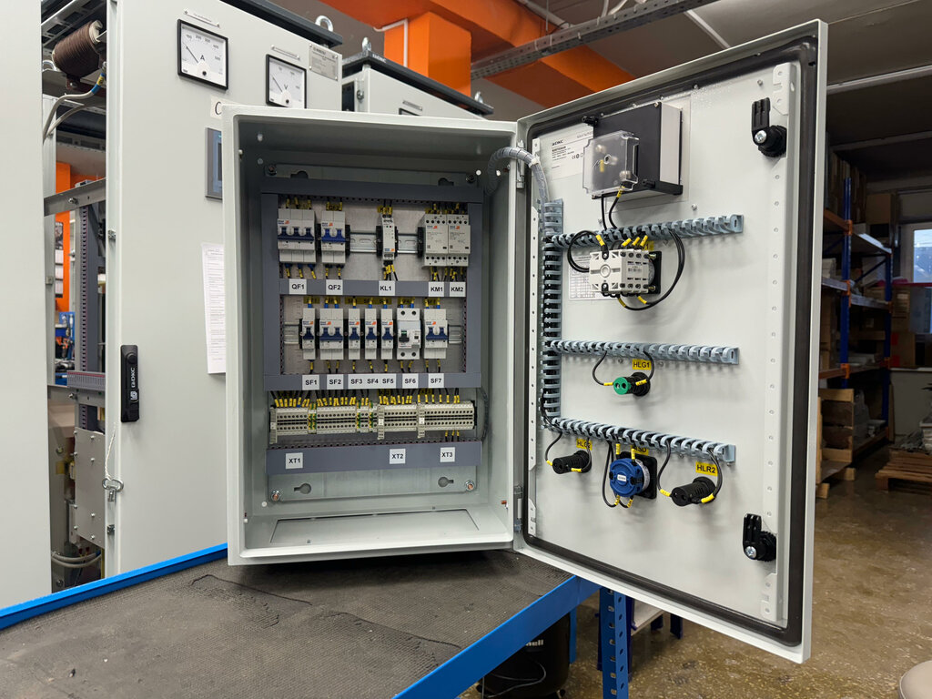 Sanayi kuruluşu Involt, Yekaterinburg, foto