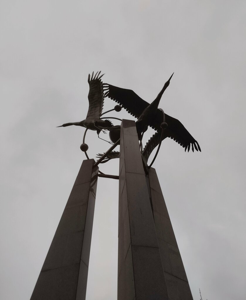 Anıt, heykel Monument to Victims of Nuclear Tests, Petropavl (Petropavlovsk), foto