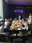 Neon (Chyrvonaarmiejskaja Street No:23), kafe  Svisloç'tan