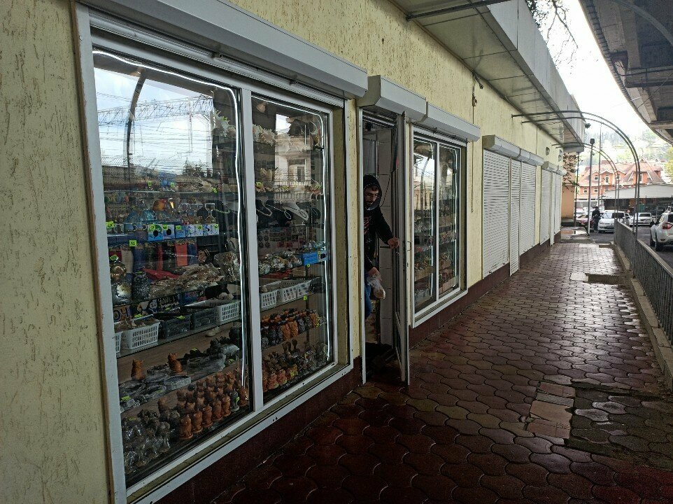 Hediyelik eşya mağazaları Магазин сувениров, Soçi, foto