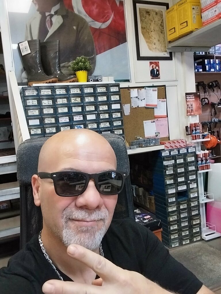 Yapı mağazası Dinç Teknik Hırdavat, İstanbul, foto