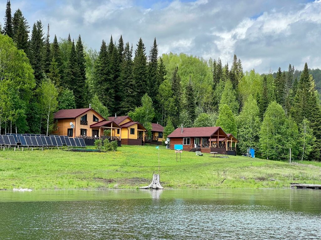 Resort oteller, tesisler Бродовая, Krasnoyarski krayı, foto