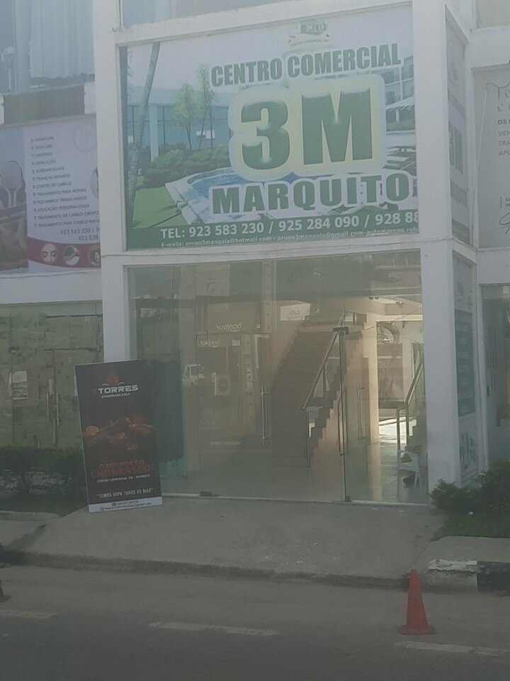 Alışveriş merkezleri Centro Comercial 3M, Loanda, foto
