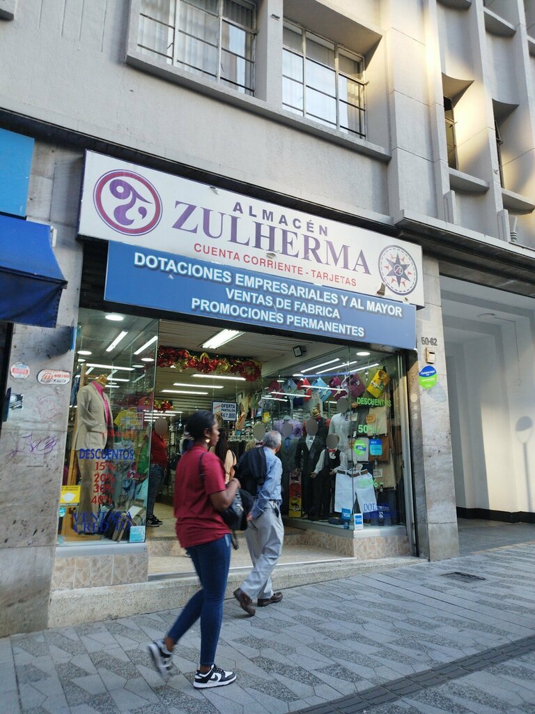 Giyim mağazası Almacén Zulherma, Medellin, foto