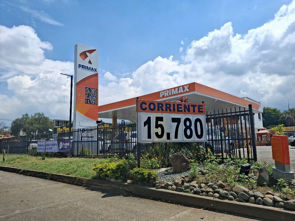 Benzin istasyonu Primax, Cali, foto