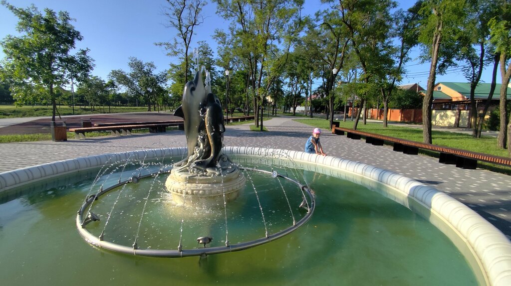 Çeşme Фонтан Дельфин, Krasnodarski krayı, foto