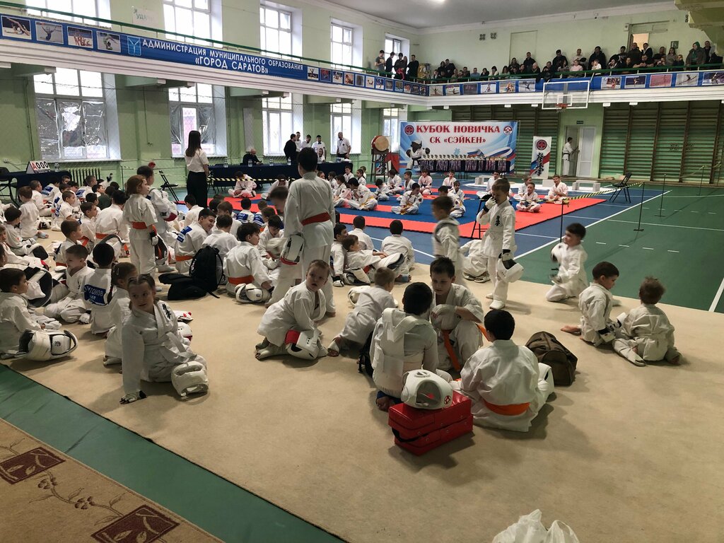 Spor kulüpleri Окинава, Saratov, foto