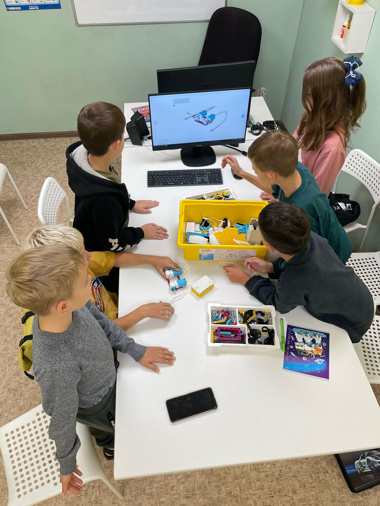 Çocuk ve gençlik merkezleri Жёлтый код, Engels, foto