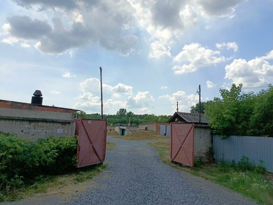 Garajlar Потребительский гаражный кооператив Карболитчик, Kemerovo, foto