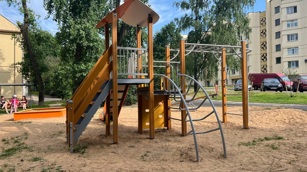 Oyun alanı Playground, Minsk, foto