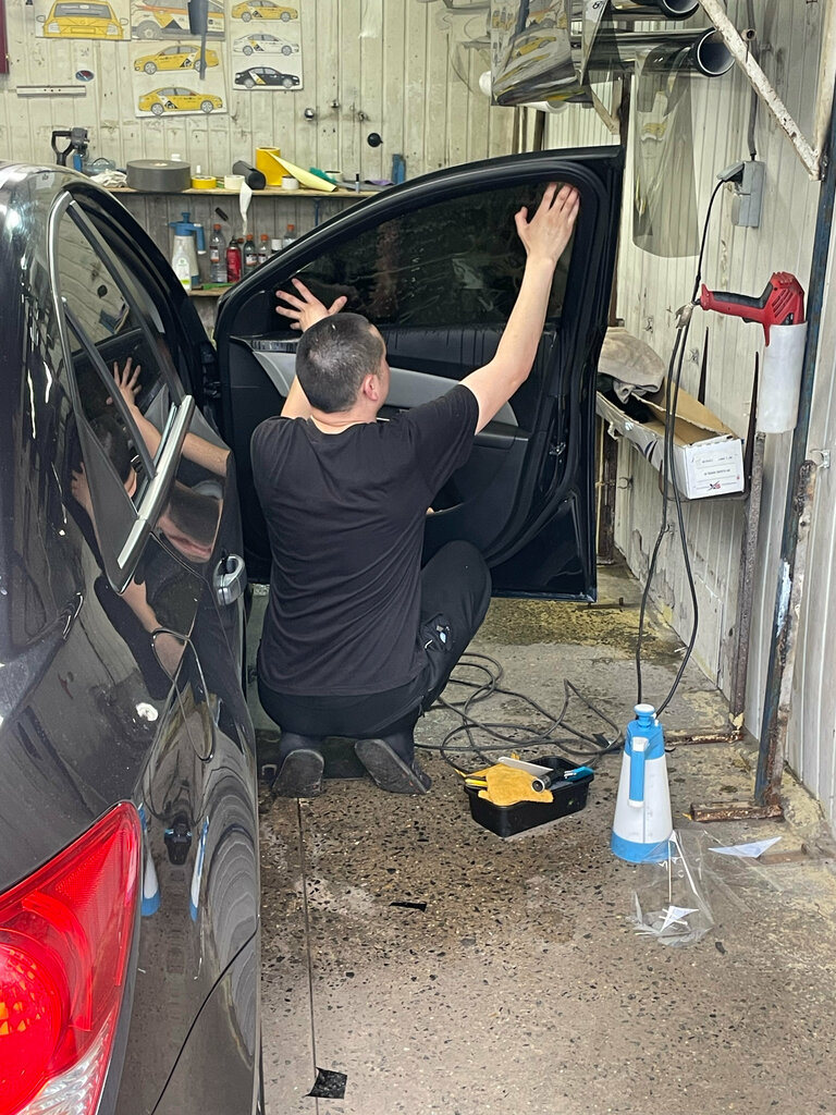 Araç camlarının renklendirilmesi Тонировка стёкл, Moskova, foto