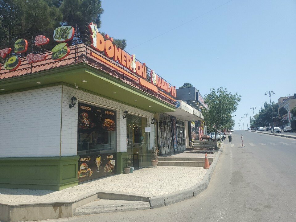 Fast food Donerchi, Bakü, foto