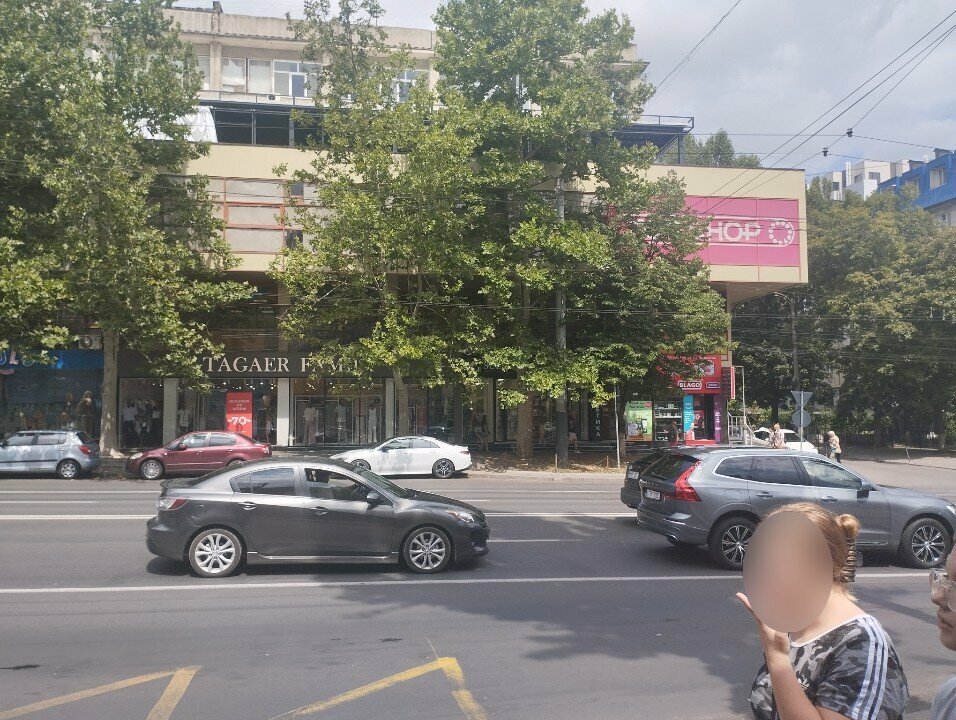 Giyim mağazası Tagaer Family, Kişinev, foto
