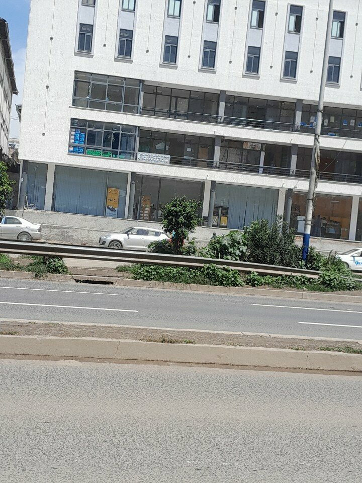 Otomobil servisi Tagrow Business Plc, Addis Ababa, foto