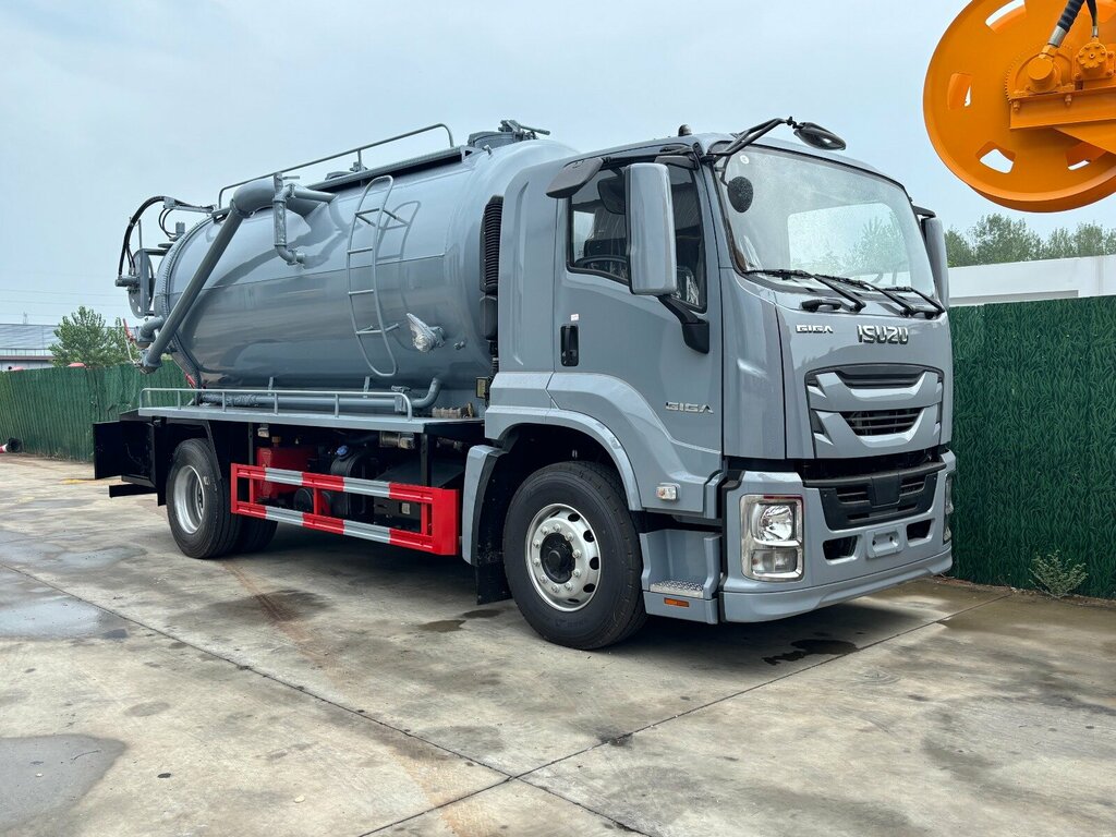 Kanalizasyon hizmetleri Servis Plus, Novosibirskaya oblastı, foto