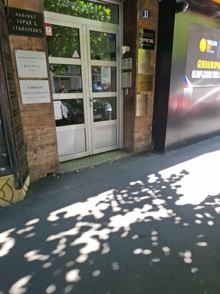 Avukatlar Nataša D. Cimbaljević, Belgrad, foto