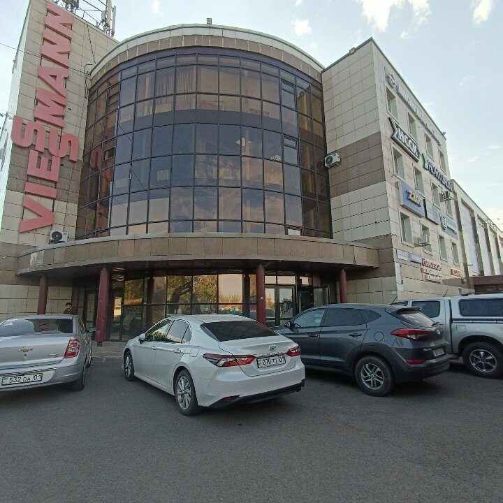 Benzin istasyonu inşaatı ve ekipmanları National Center for Project Expertise, Astana, foto