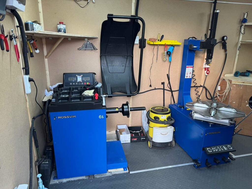 Oto lastik tamiri Шинкач, İvanovo, foto