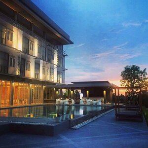 Navela Hotel & Banquet (Ratchaburi), otel