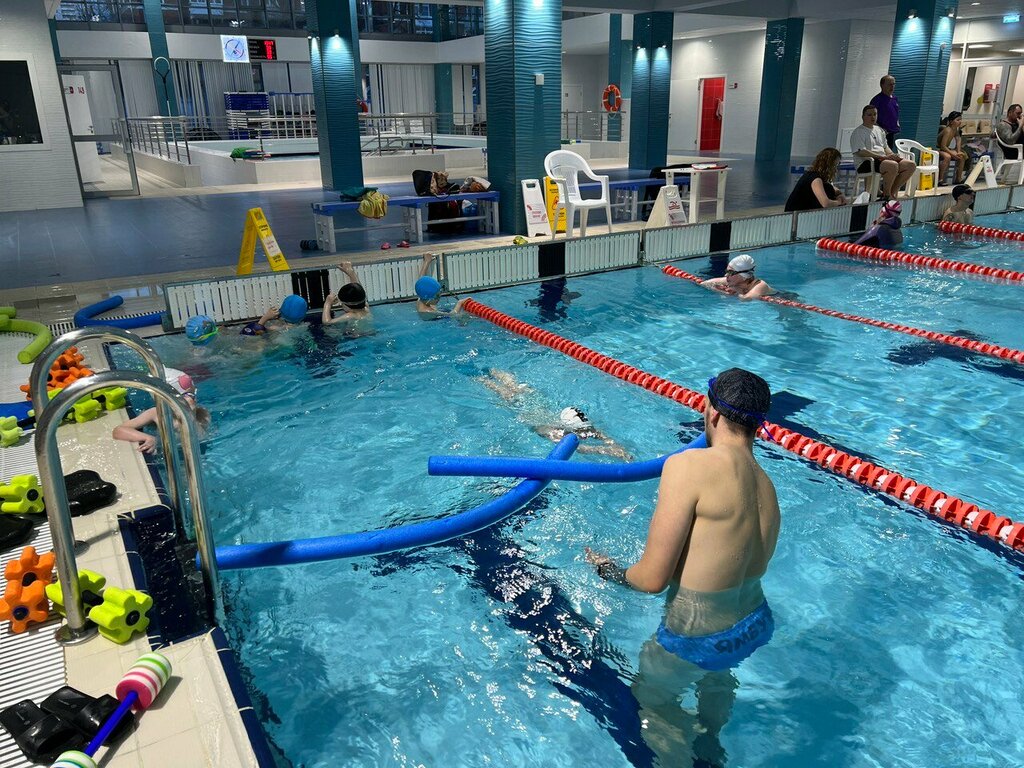 Yüzme havuzları Школа плавания Романа Смольского, Moskova, foto