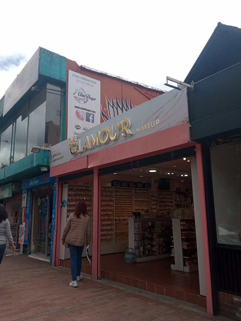 Bijuteriler Glamour Make Up, Bogota, foto