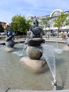 Фонтан Ожидание (Moscow Region, Dmitrov), çeşme  Dmitrov'dan