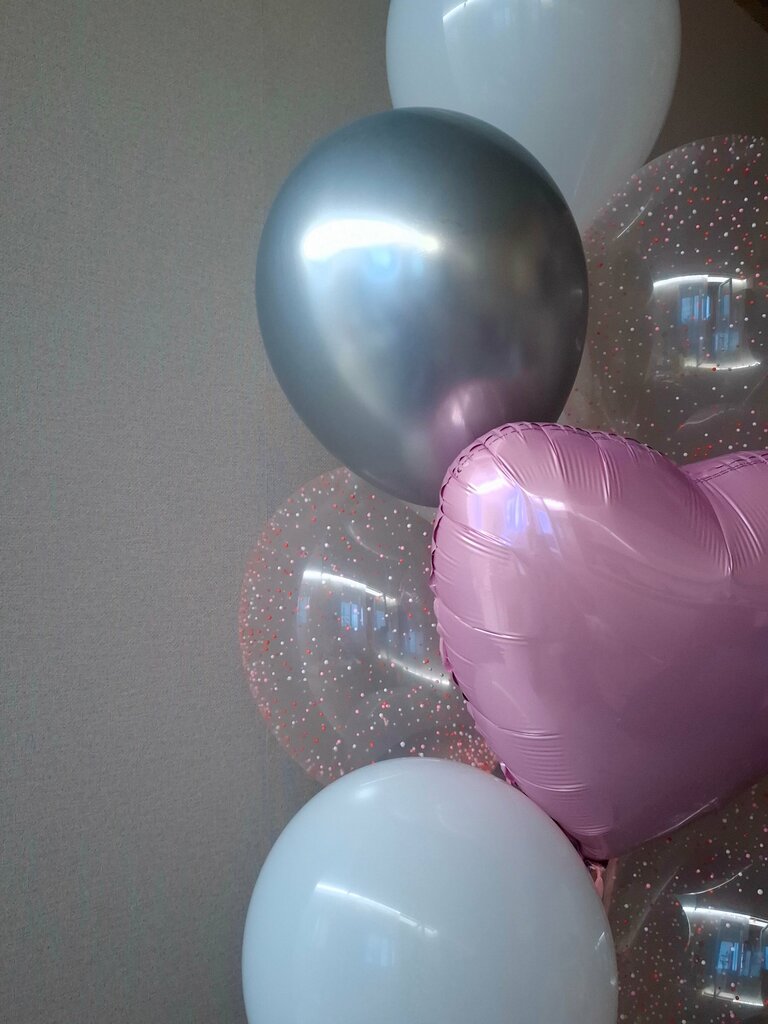 Kutlama ürünleri Mozhno shar, Omsk, foto