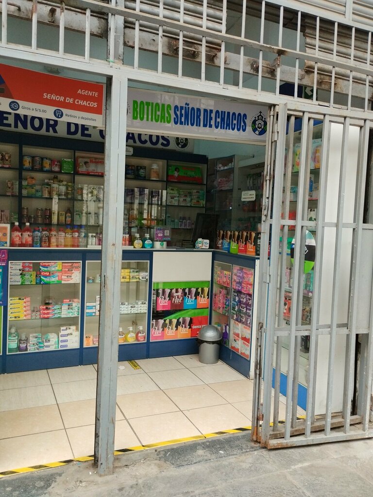 Eczaneler Boticas Señor de Chacos, Lima, foto