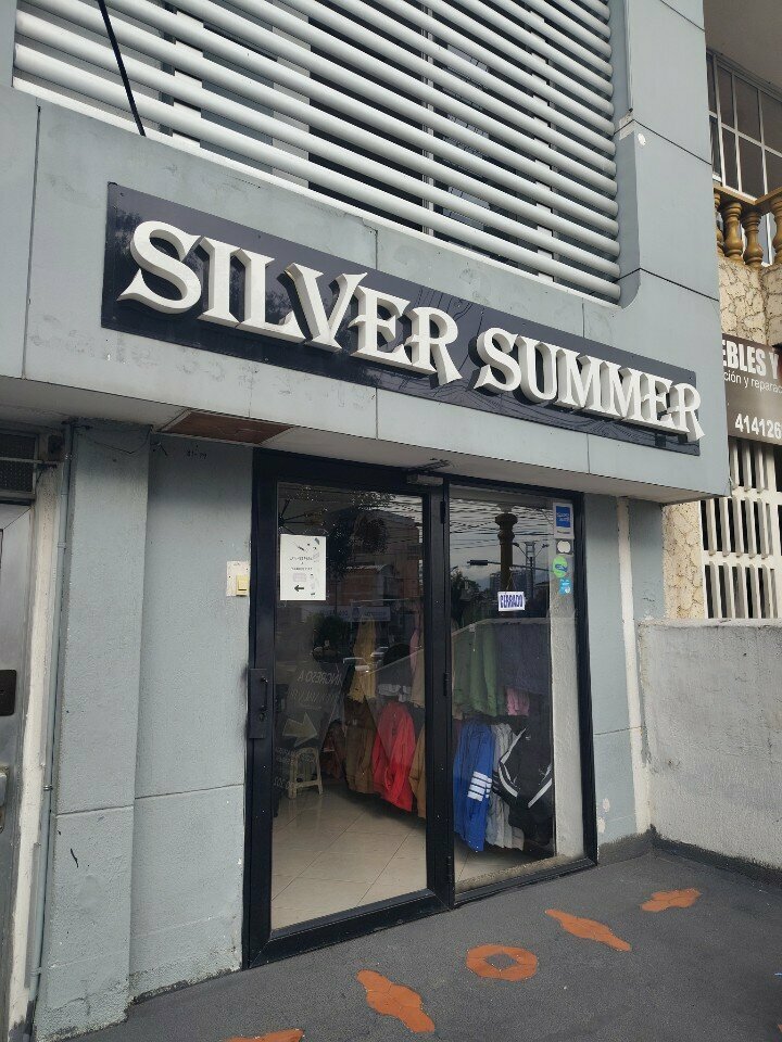 Giyim mağazası Silver summer, Medellin, foto