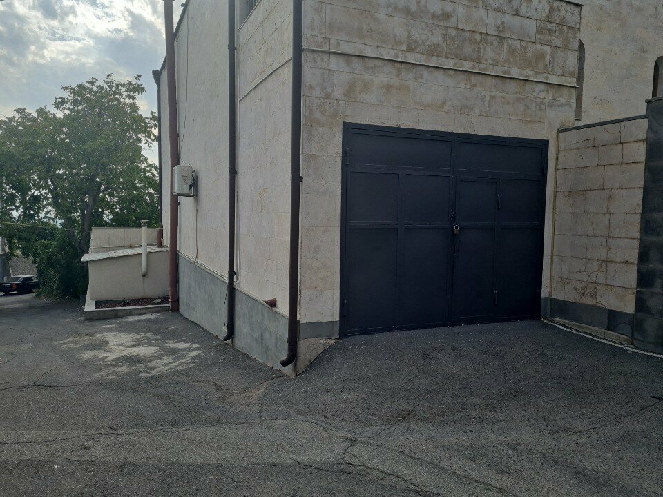 Elektrikli oto şarj istasyonları Amperion, Erivan, foto