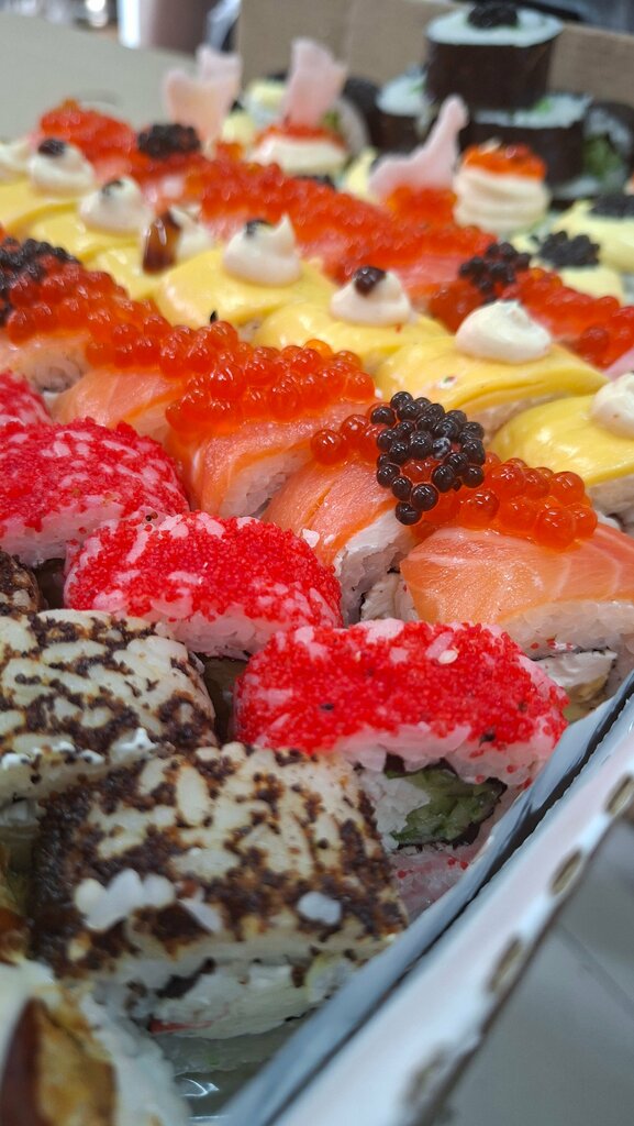 Kafe Sushi-Rolls Every-Day, Medyn, foto