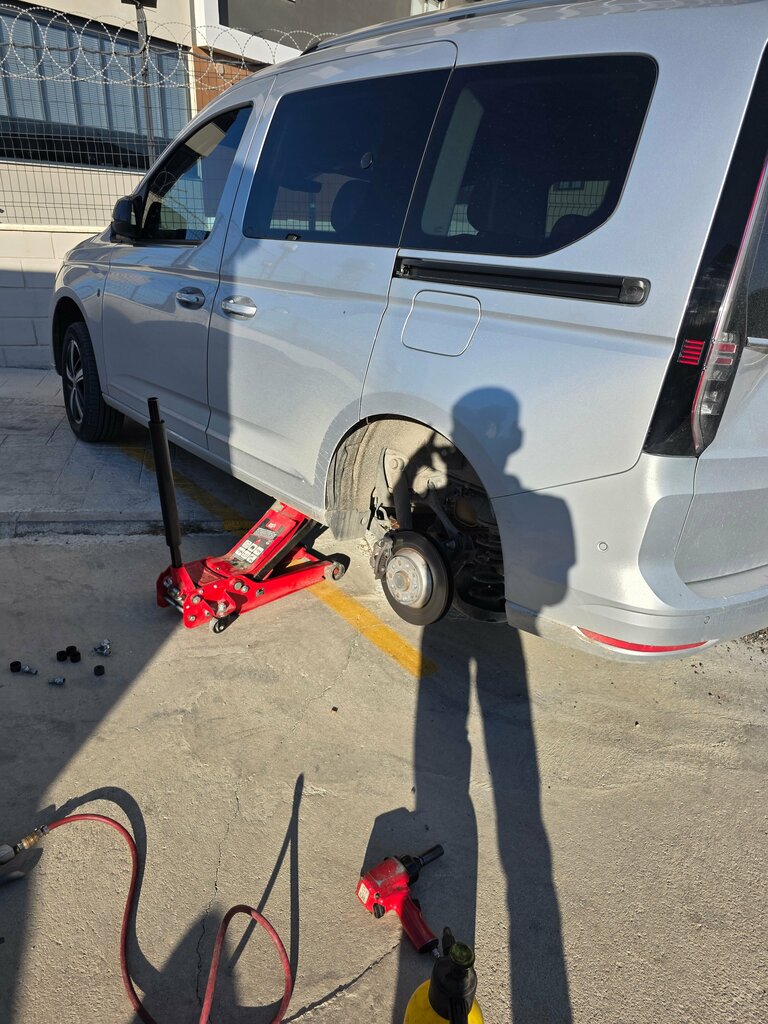 Otomobil servisi Ünal Oto Lastik 7/24 Yol Yardım Servisi, Adana, foto