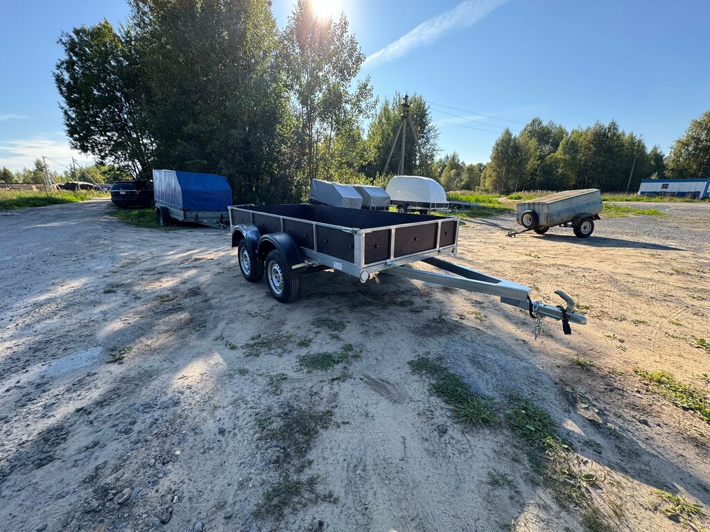 Araç römorkları Автомобильные прицепы, Vologodskaya oblastı, foto