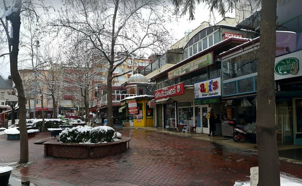 Eczaneler Şifa Eczanesi, Isparta, foto