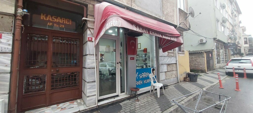 Berberler Saray Erkek Kuaförü, İstanbul, foto