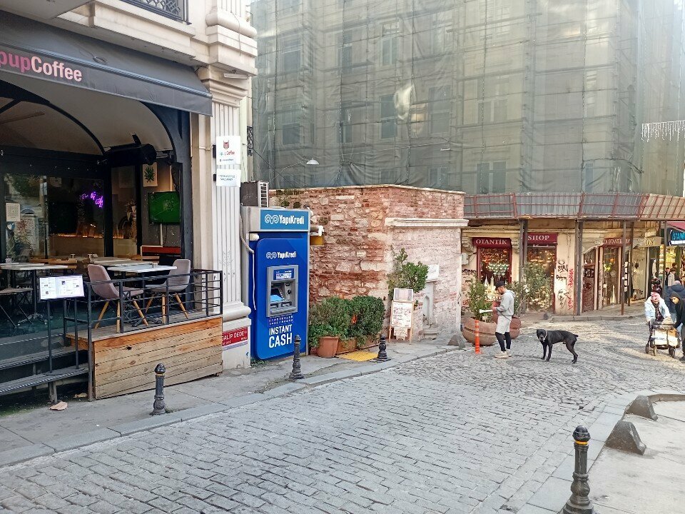 ATM'ler Yapı Kredi, İstanbul, foto