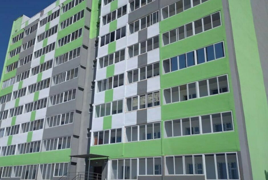 Konut blokları В квартале Борисовка-1, Yakutsk, foto