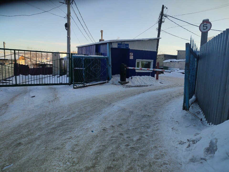 Garajlar Автогаражный кооператив Металлические гаражи, İrkutskaya oblastı, foto