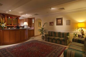 Residenza Paolo VI (Lazio, Roma, Via Paolo VI, 28), otel  Roma'dan