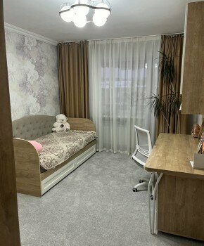 Bilgi hizmetleri ofisleri Ridder City Portal, Ridder, foto